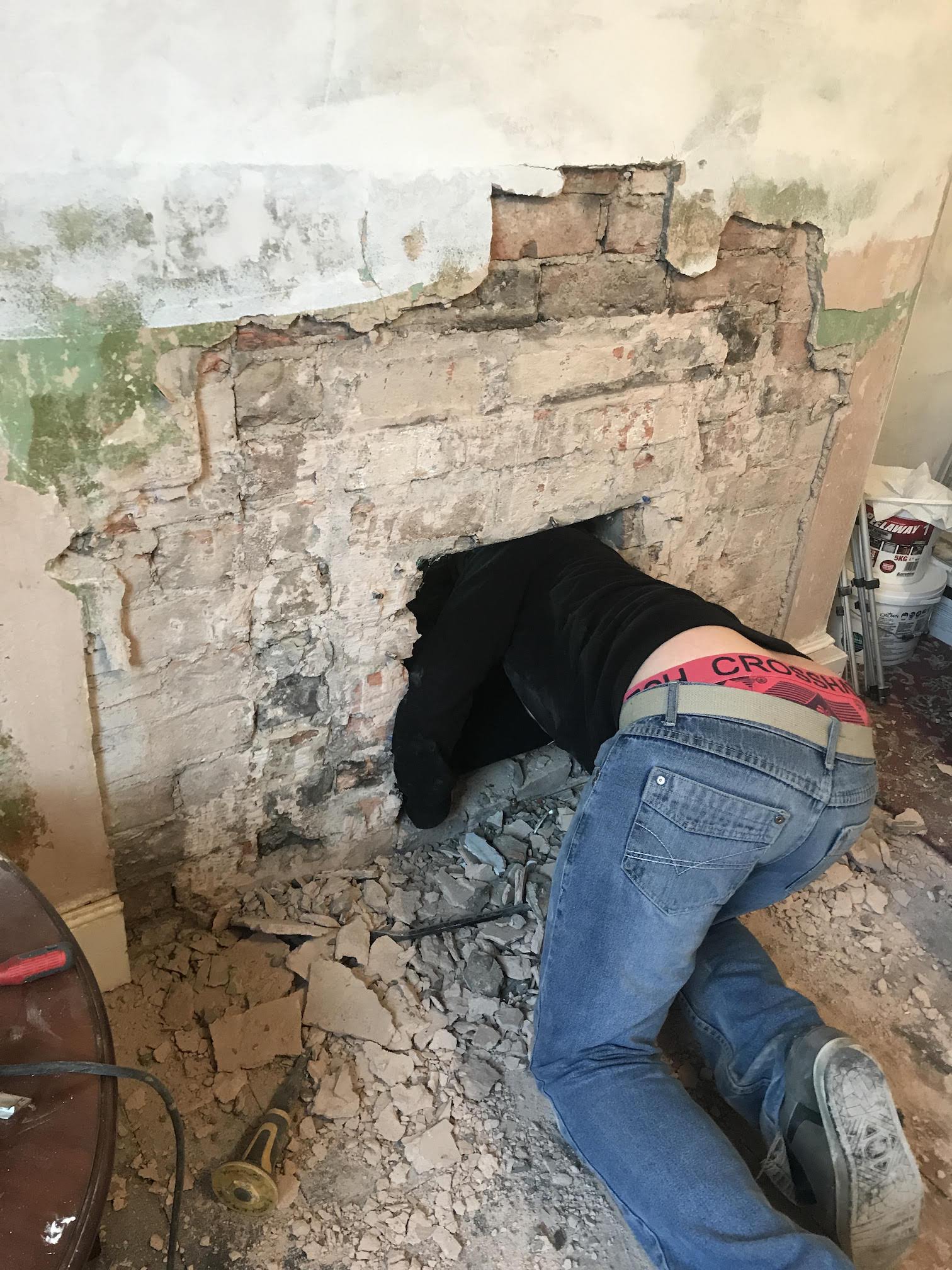 Opening a Bricked Up Fireplace – A DIYers Guide